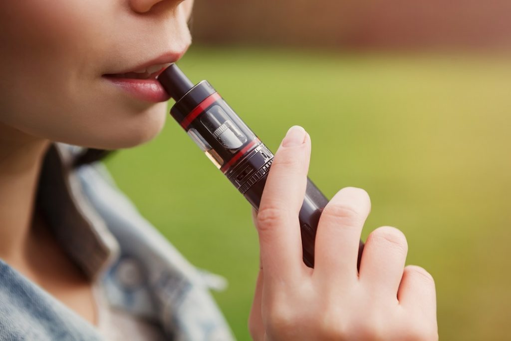 Oral Health and Vaping | Consumer Guide to Dentistry